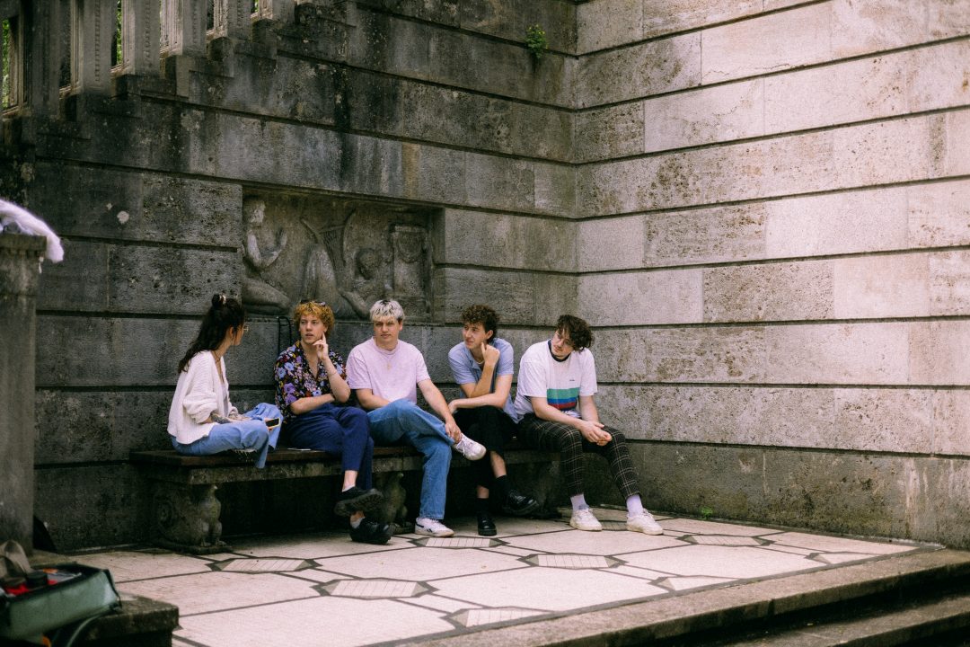 Newcomer-Band aus der Region Stuttgart: Interview mit NEEVE - re.flect ...