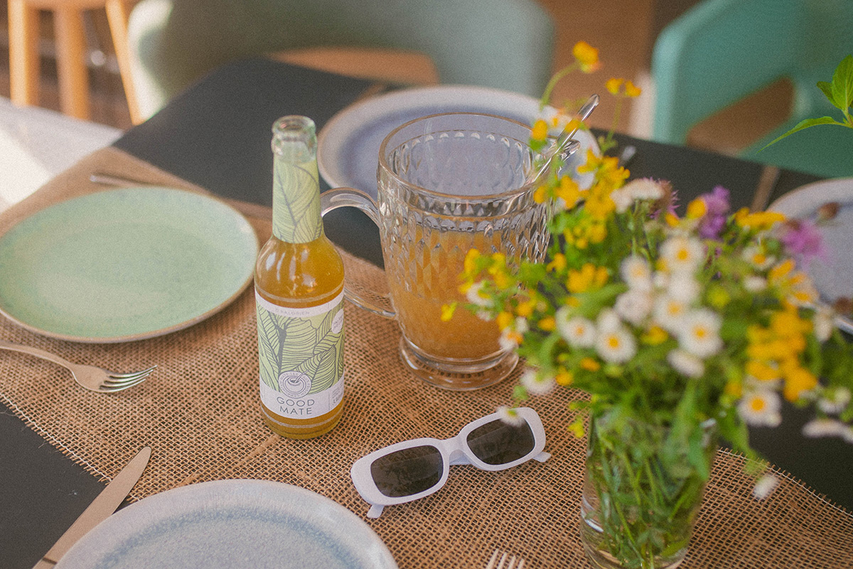 0 Zucker, 0 Kalorien, aber 100 % Mate: Good Mate - re.flect Stuttgartre ...