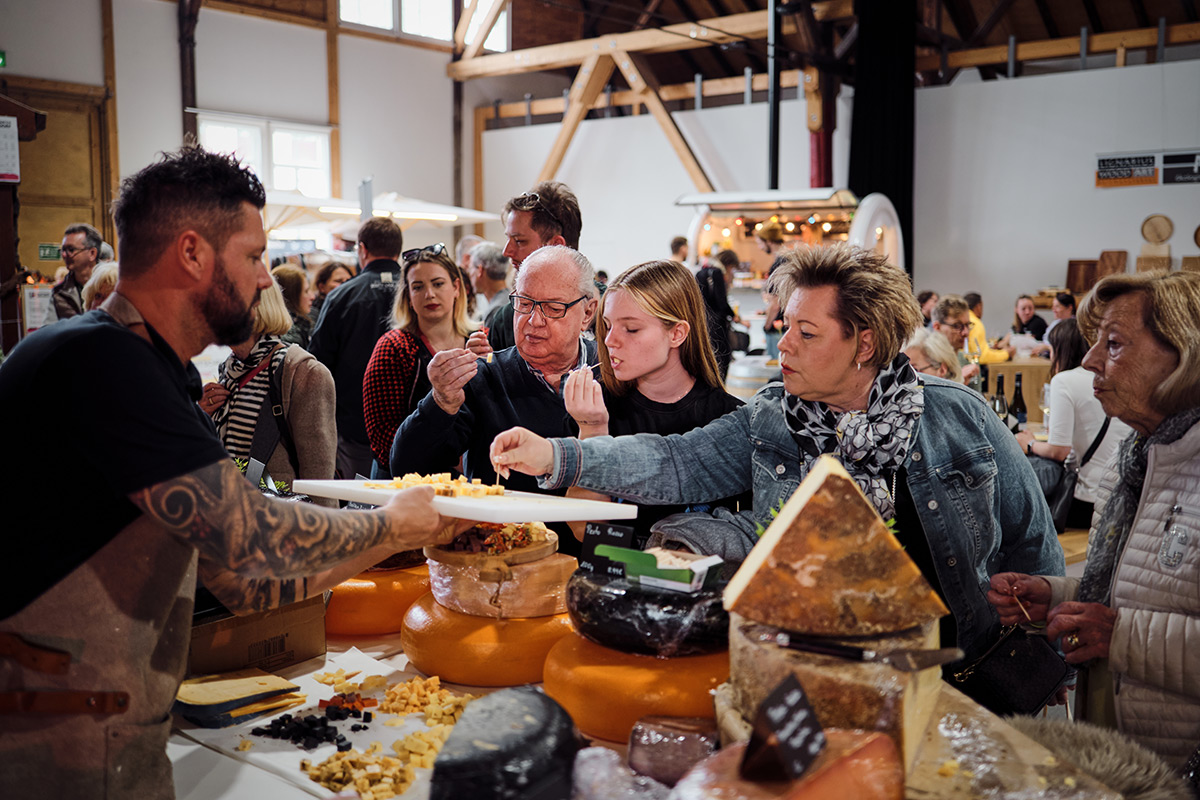 Delikatessen und Design: Messe Tisch & Tafel 2025 in der Alten Kelter ...